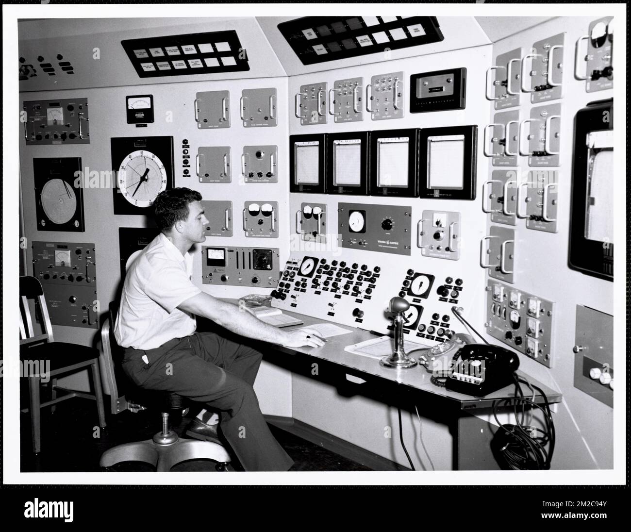 Control console , Armories, Ordnance industry, Nuclear reactors ...