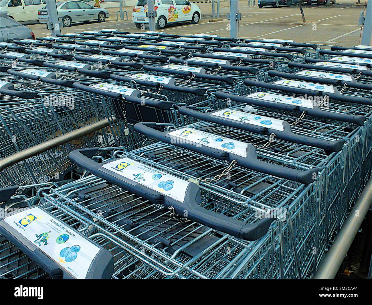 Super market trolley | Caddy de super marché 15/01/2018 Stock Photo - Alamy