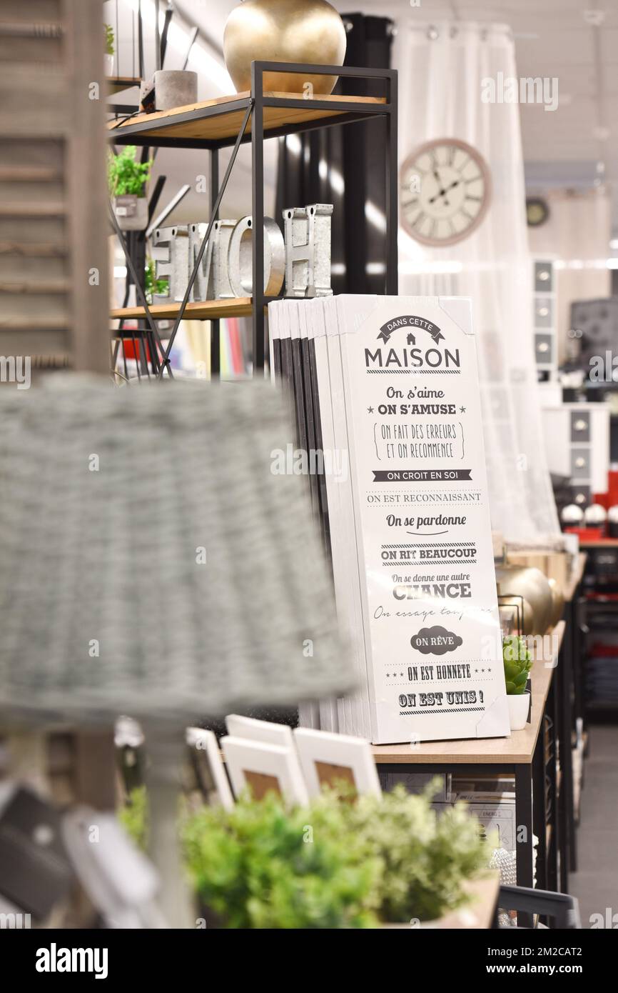 Opening of Extra Store | Ouverture d'un magasin Extra 19/01/2018 Stock ...