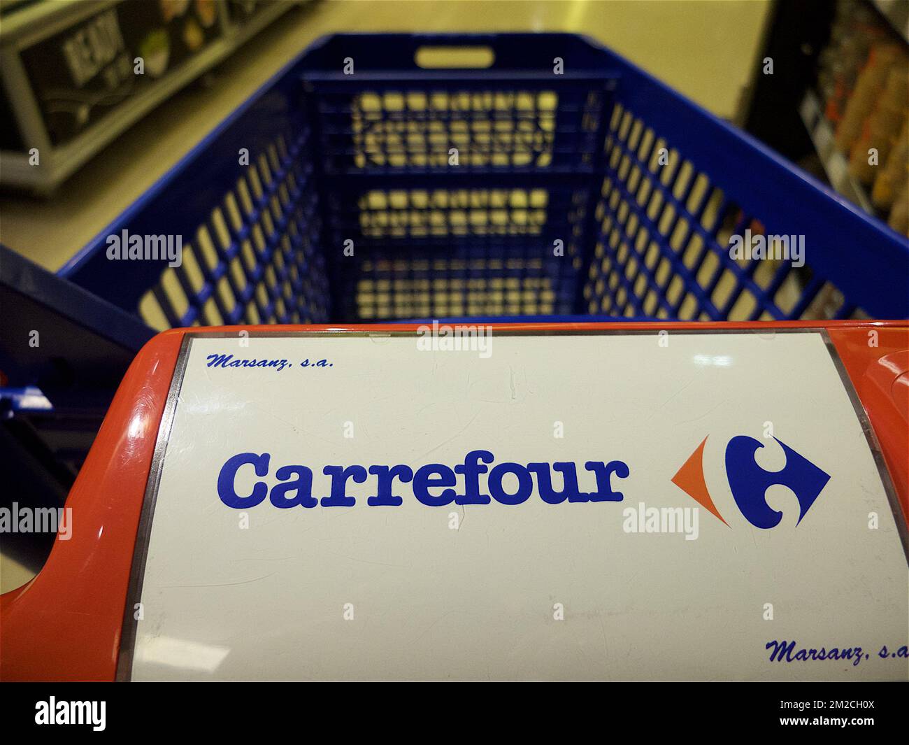 Super market Carrefour | Grand magasin Carrefour 27/01/2018 Stock Photo ...