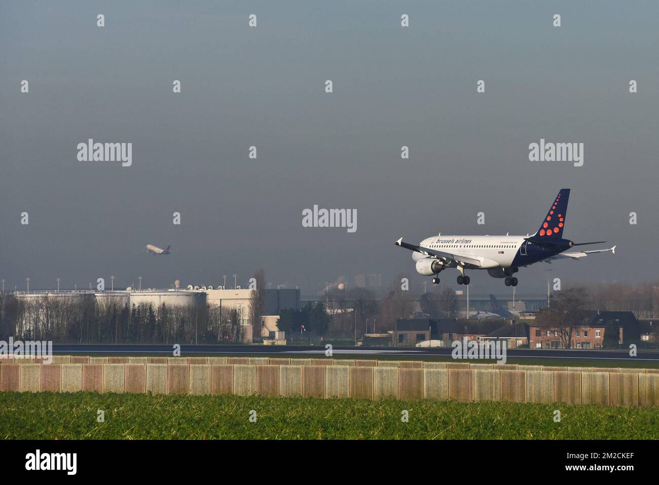 Overfly hi-res stock photography and images - Alamy