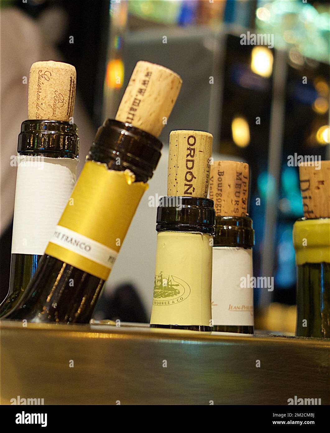 étagère de bar hi-res stock photography and images - Alamy