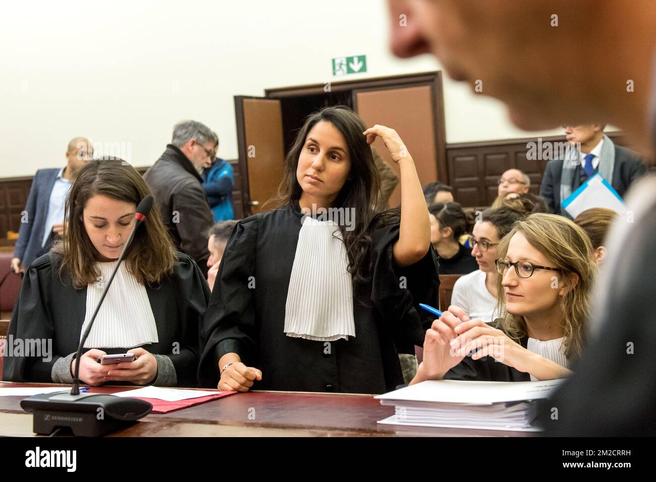 Five gys hi-res stock photography and images - Alamy
