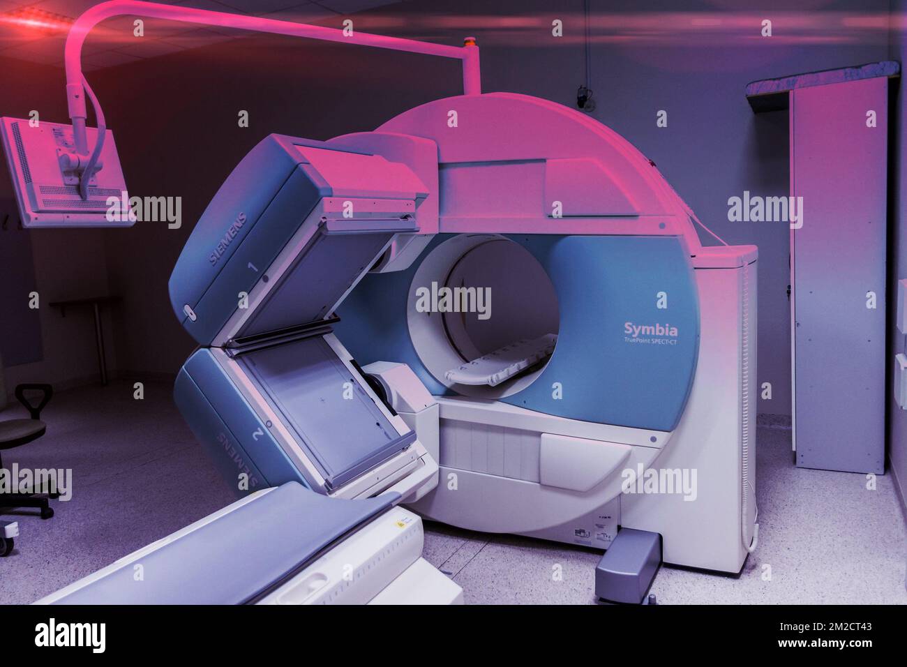 Hospital scanner | Hôpital scanner 05/02/2018 Stock Photo - Alamy