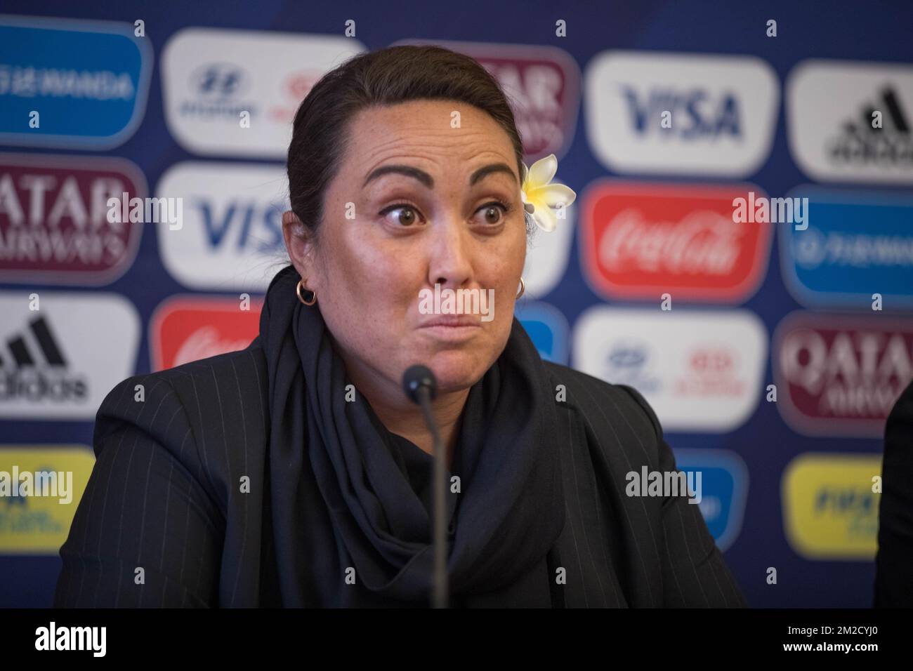 Ballon de coupe du monde de football hi-res stock photography and ...