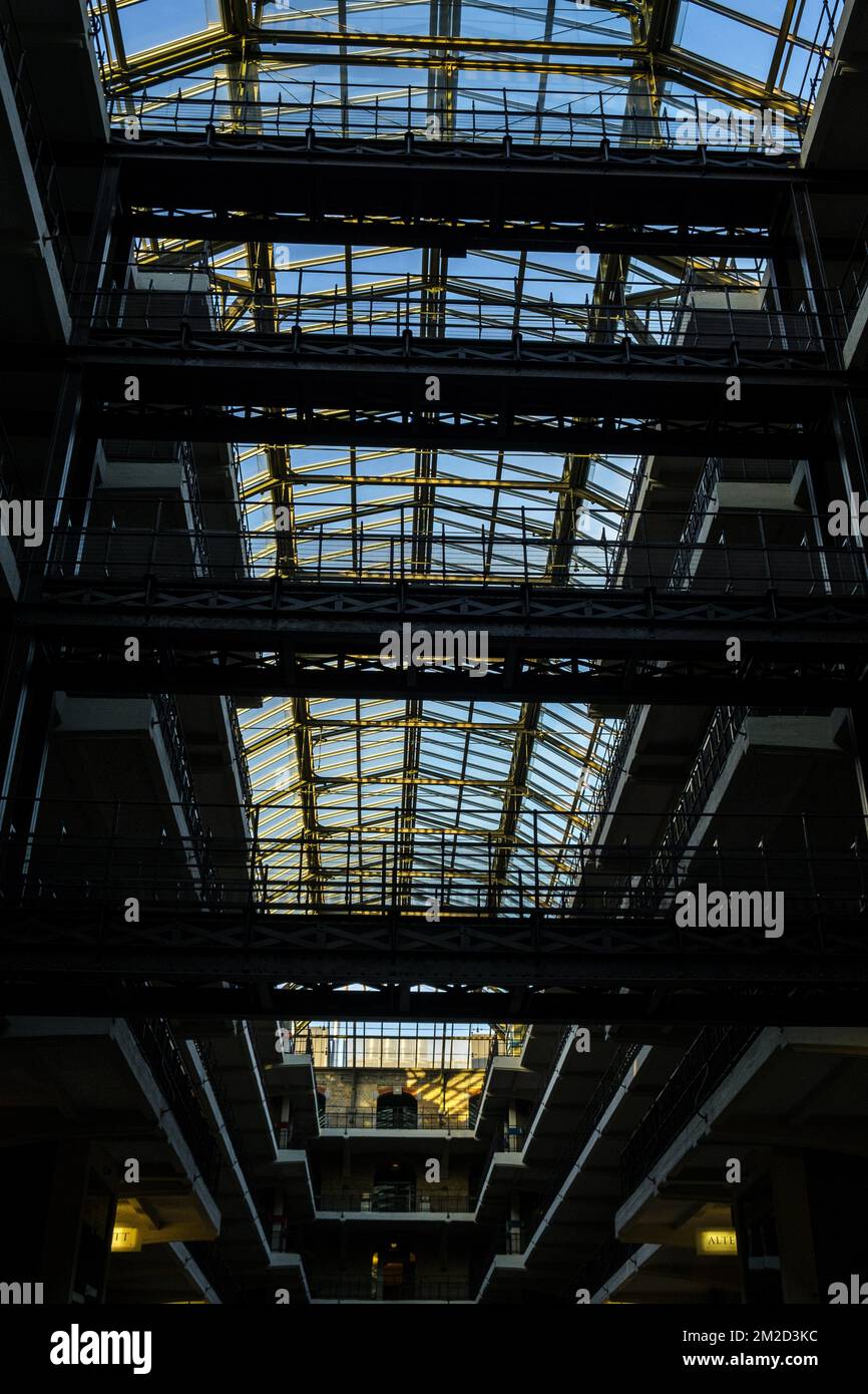 Buildings and facade of the old station and storehouse | Les batiments ...
