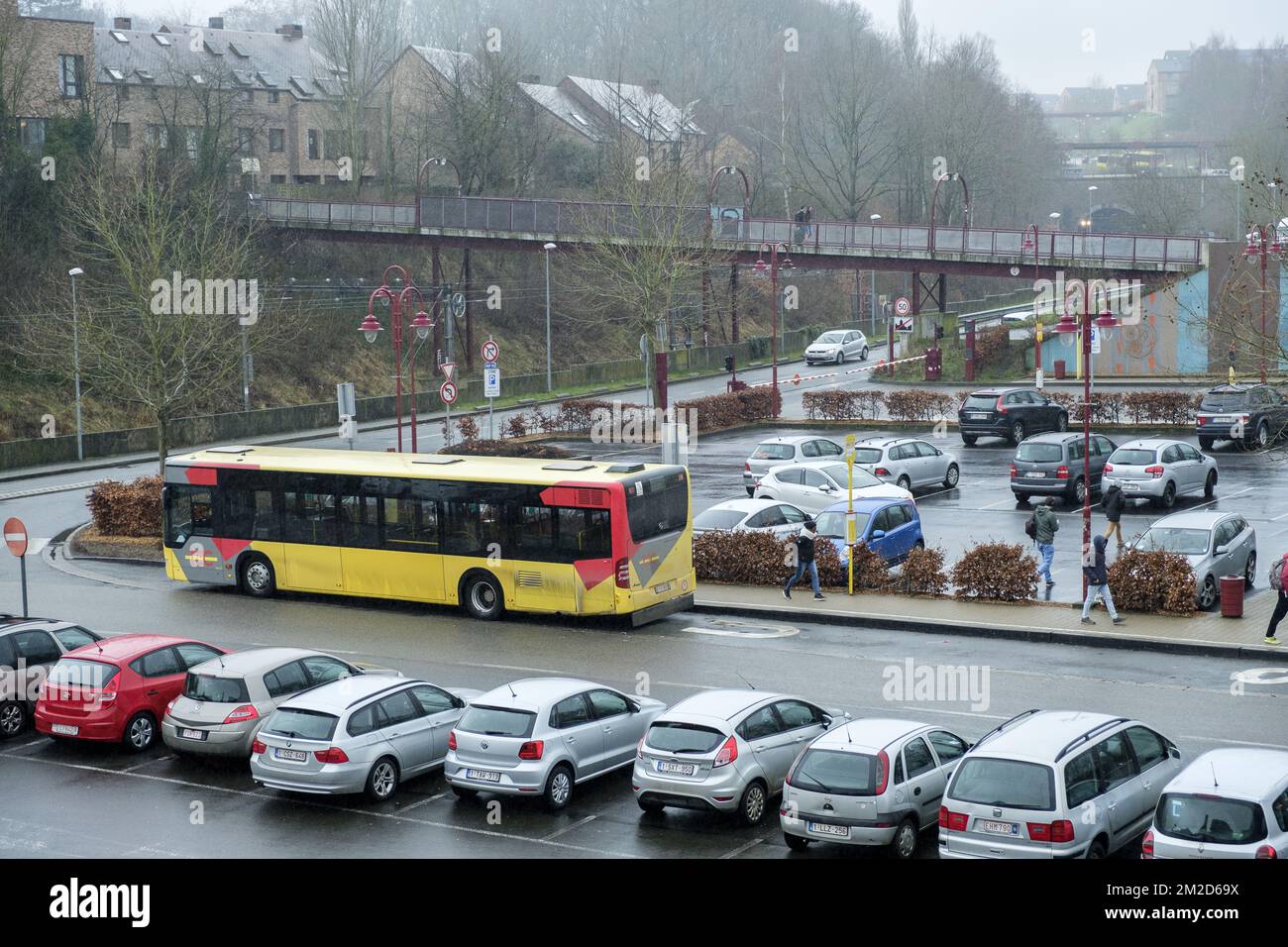 Tec Busses at the Bus station in Louvain-La-Neuve | Bus Tec a la gare ...