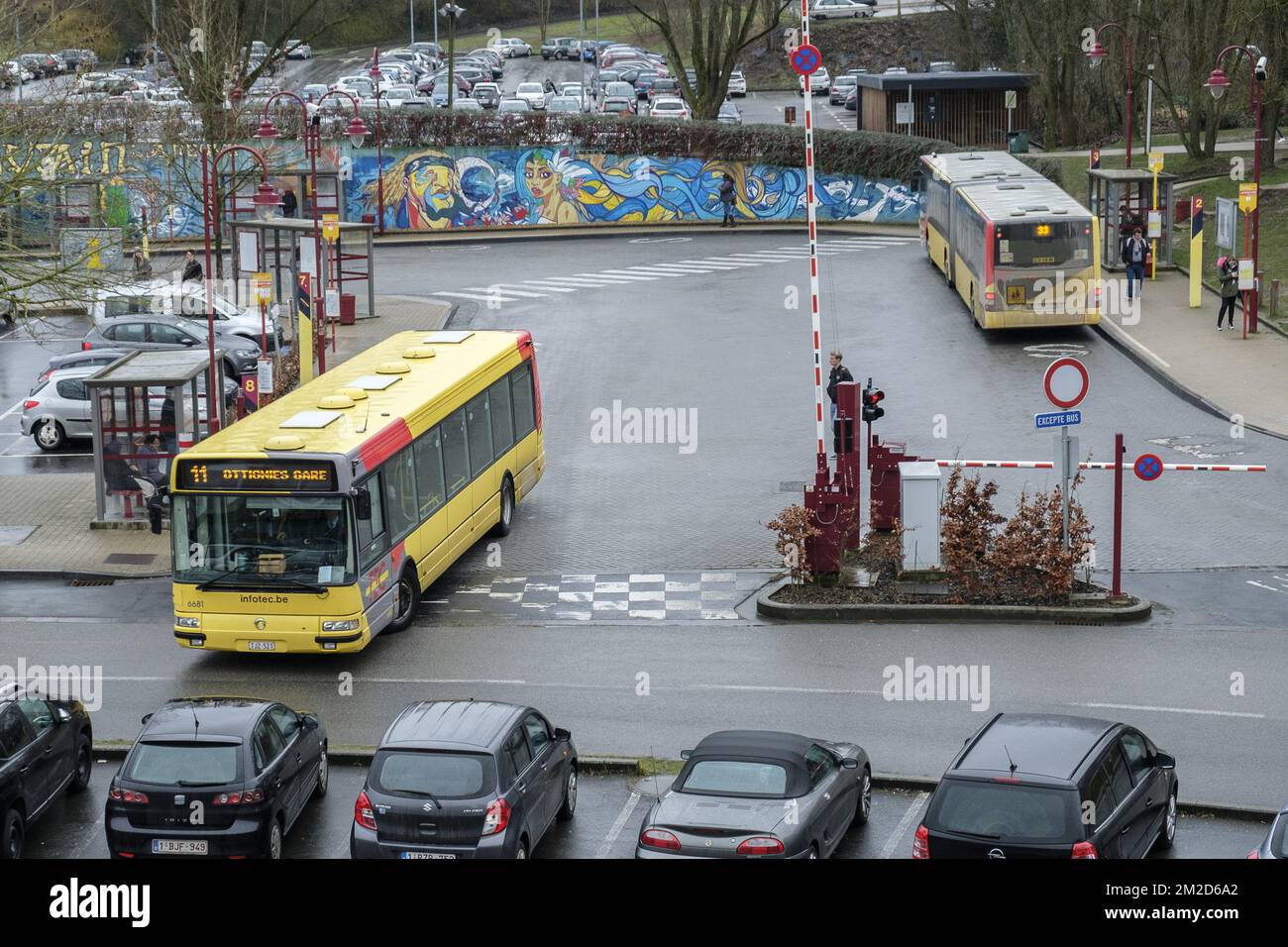 Tec Busses at the Bus station in Louvain-La-Neuve | Bus Tec a la gare ...