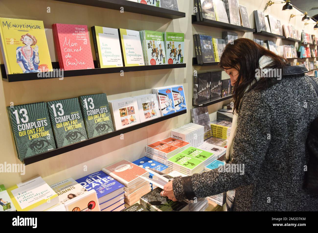 Lecture livre hi-res stock photography and images - Alamy