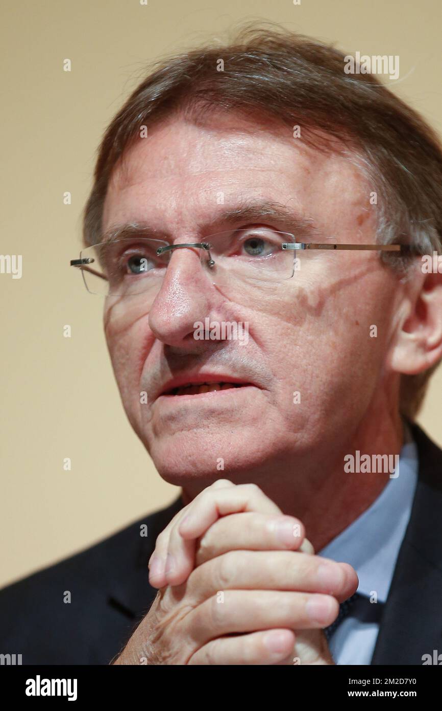 Dhl express ceo hi-res stock photography and images - Alamy