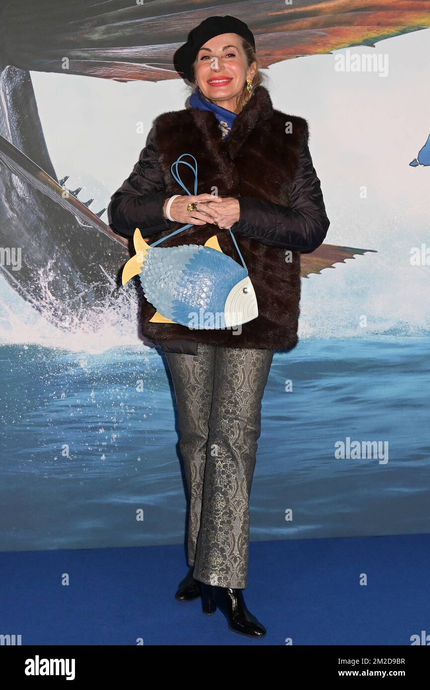 Rosanna Cancellieri attends the blu carpet of the movie "Avatar La via ...