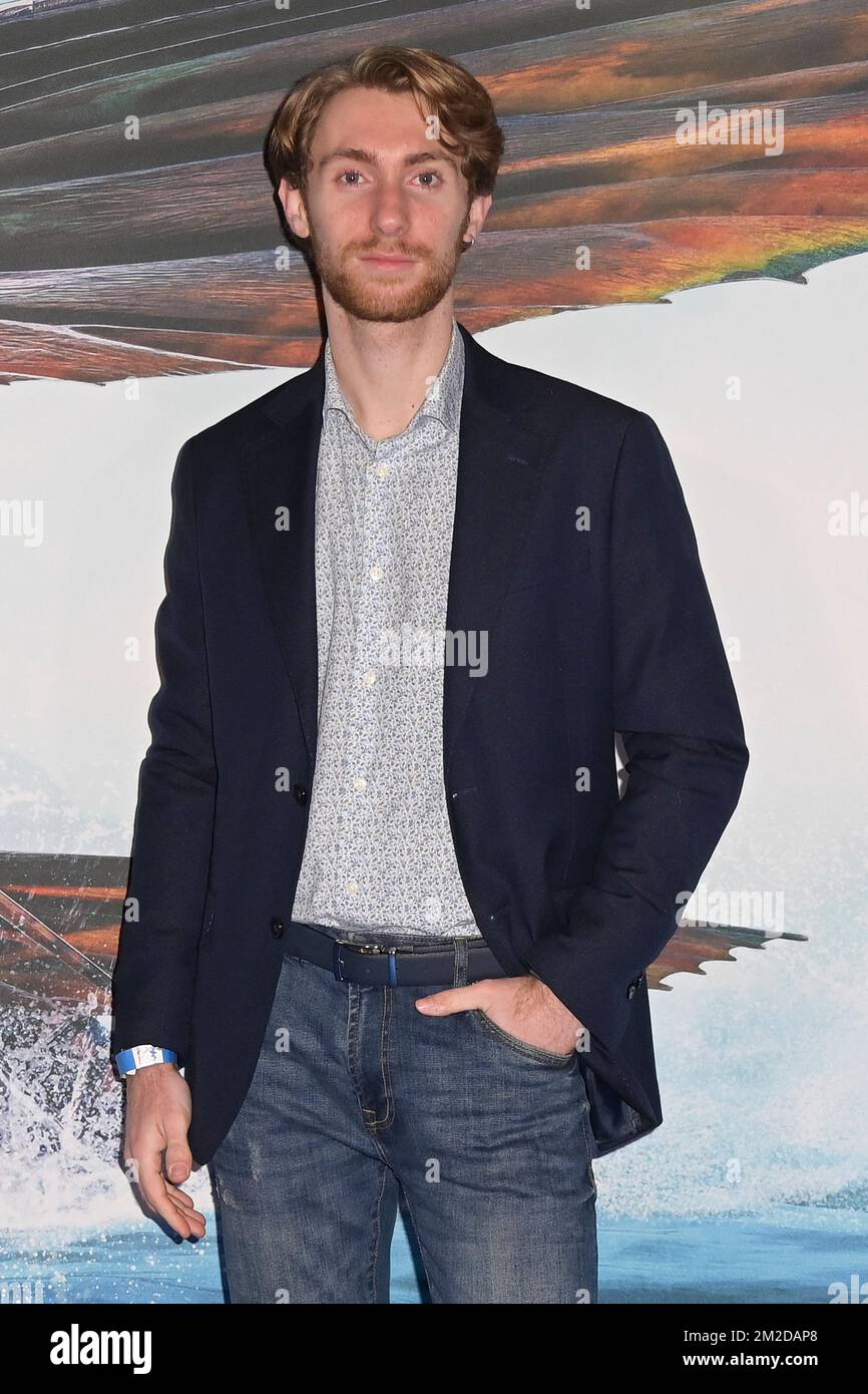 Francesco Patanè attends the blu carpet of the movie "Avatar La via ...