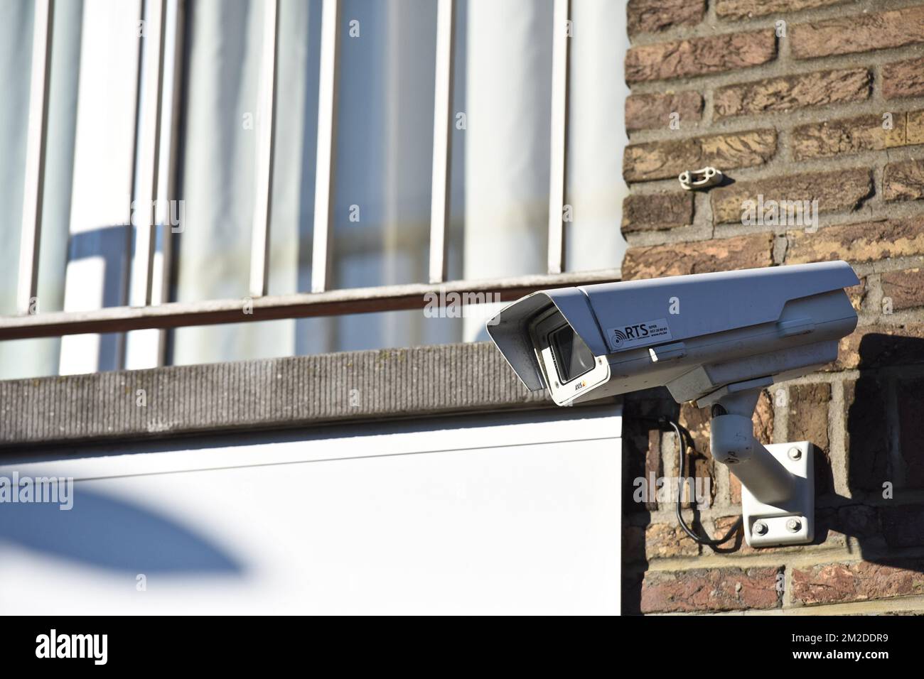 Monitoring camera | Camera de surveillance 25/02/2018 Stock Photo - Alamy