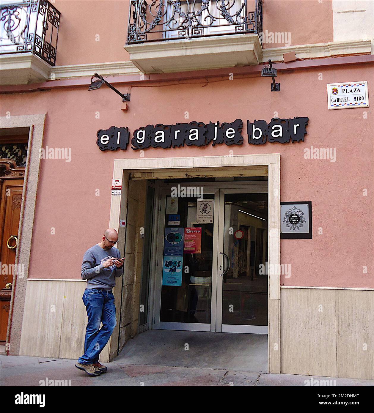 Panneau pub hi-res stock photography and images - Alamy