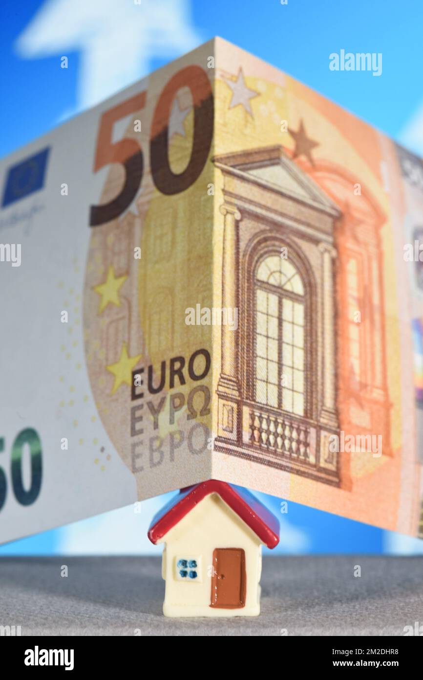 Money | Argent 08/03/2018 Stock Photo - Alamy