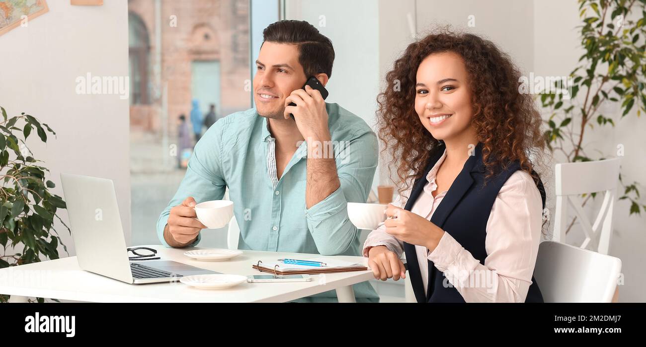 Business owners planning restaurant hi-res stock photography and images ...
