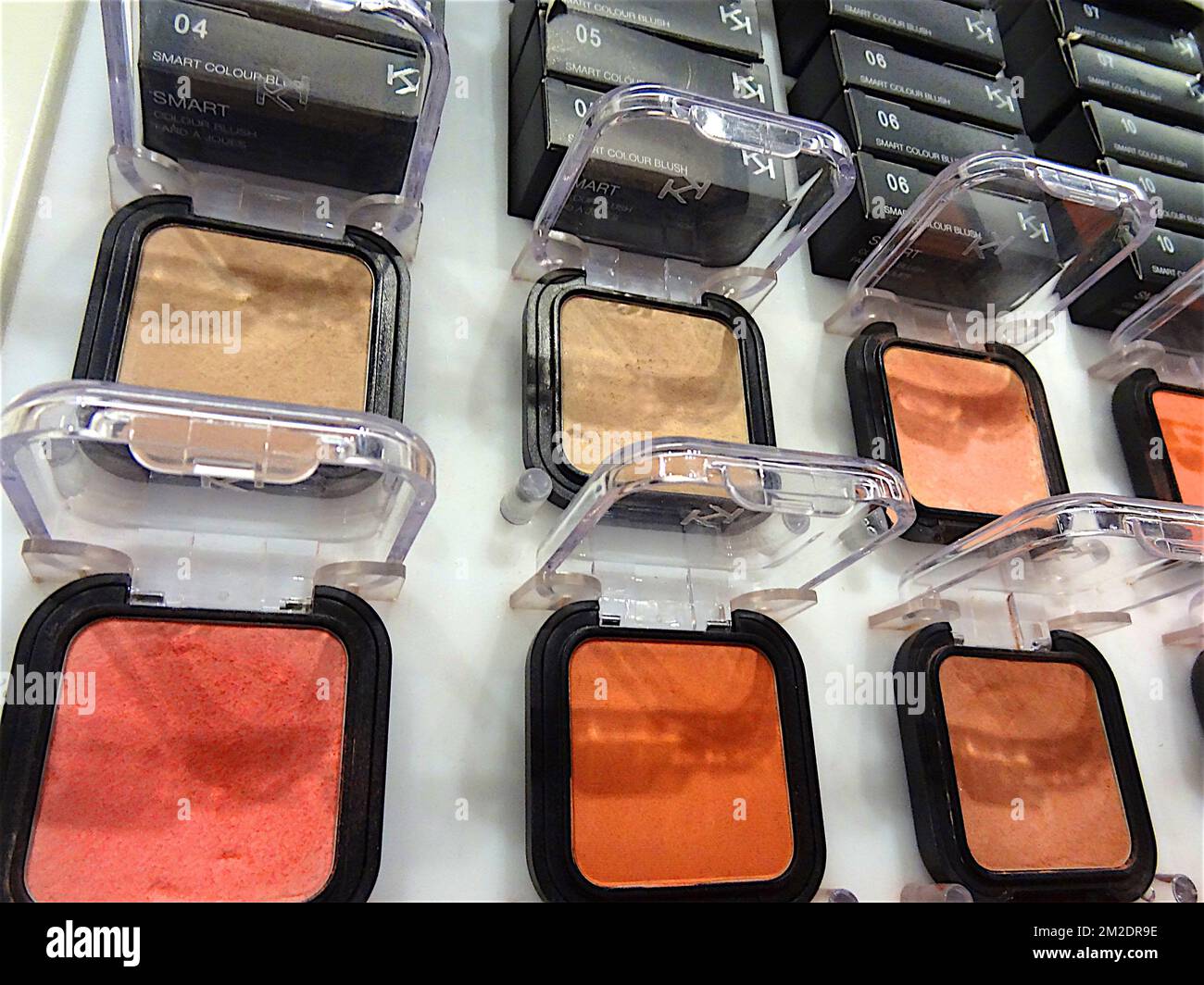 Cosmetiques hi-res stock photography and images - Alamy