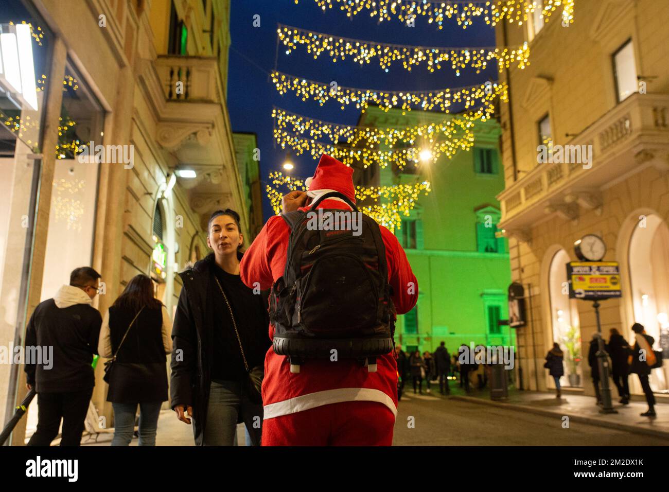 Rome, Italy. 13th Dec, 2022. View of Via del Corso in Rome with ...