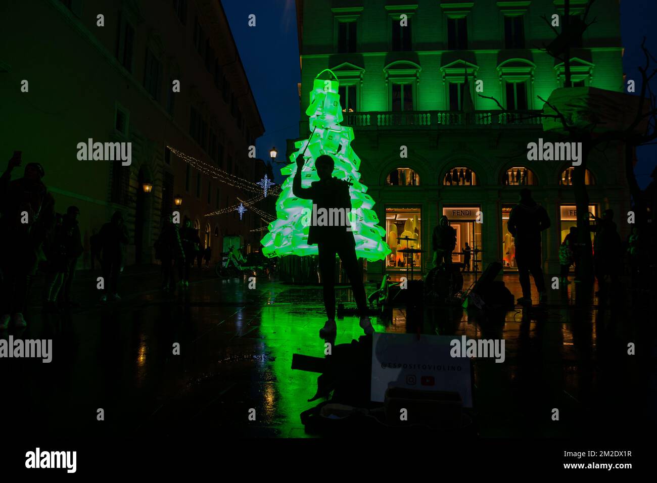 Rome, Italy. 13th Dec, 2022. View of Christmas tree in Largo Goldoni in ...