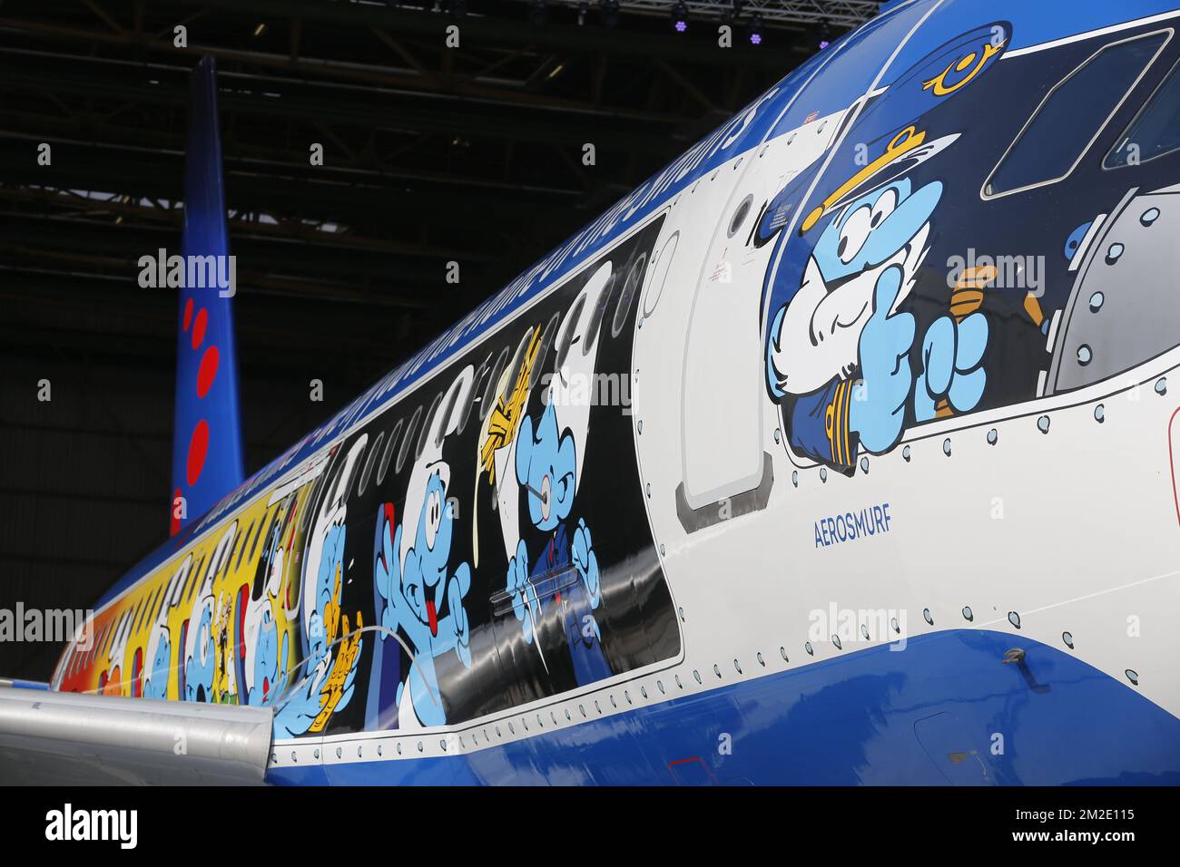 Illustration shows the presentation of the Smurfs (Smurfen ...