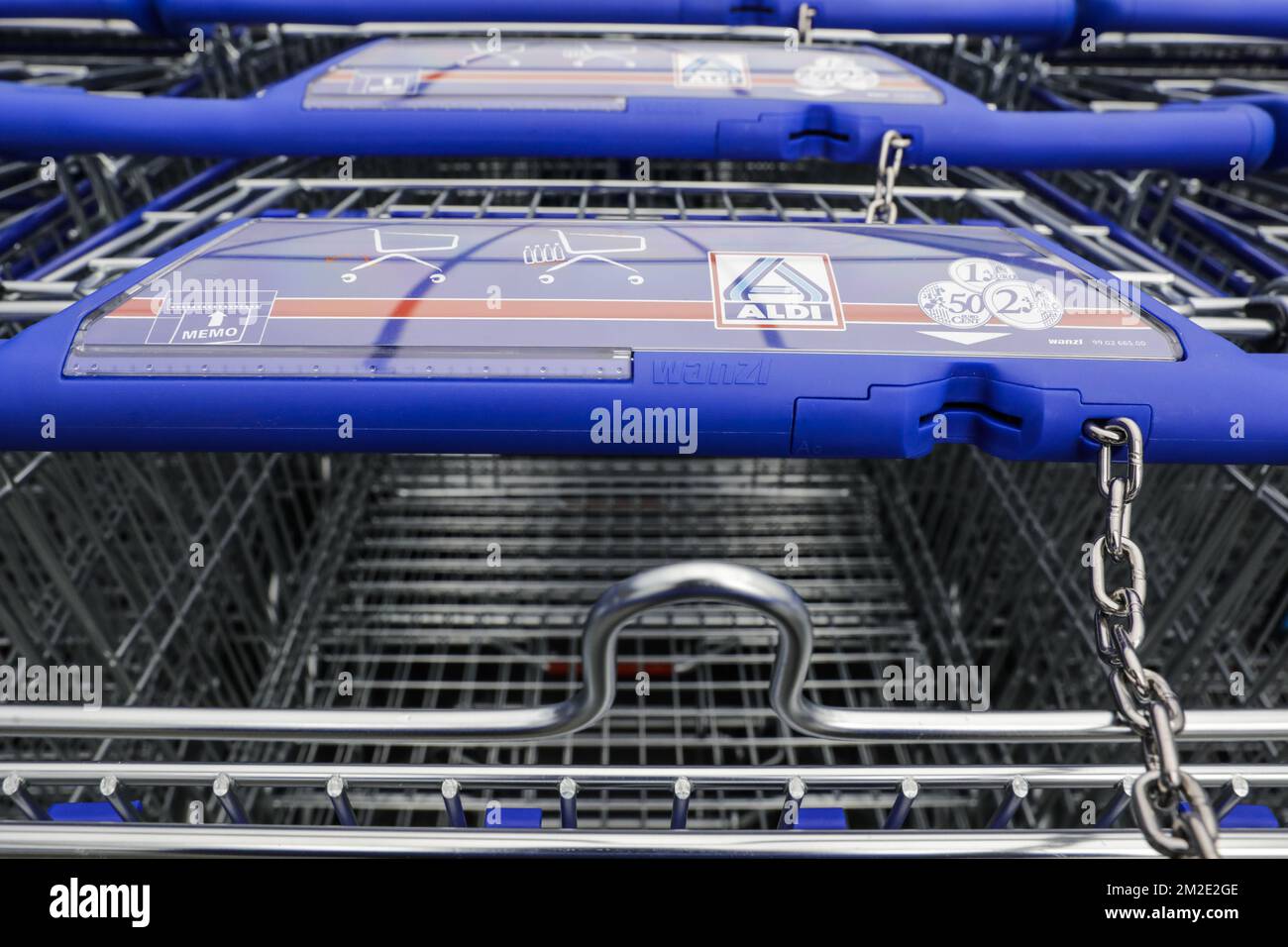 Aldi supermarkt logo hi-res stock photography and images - Alamy