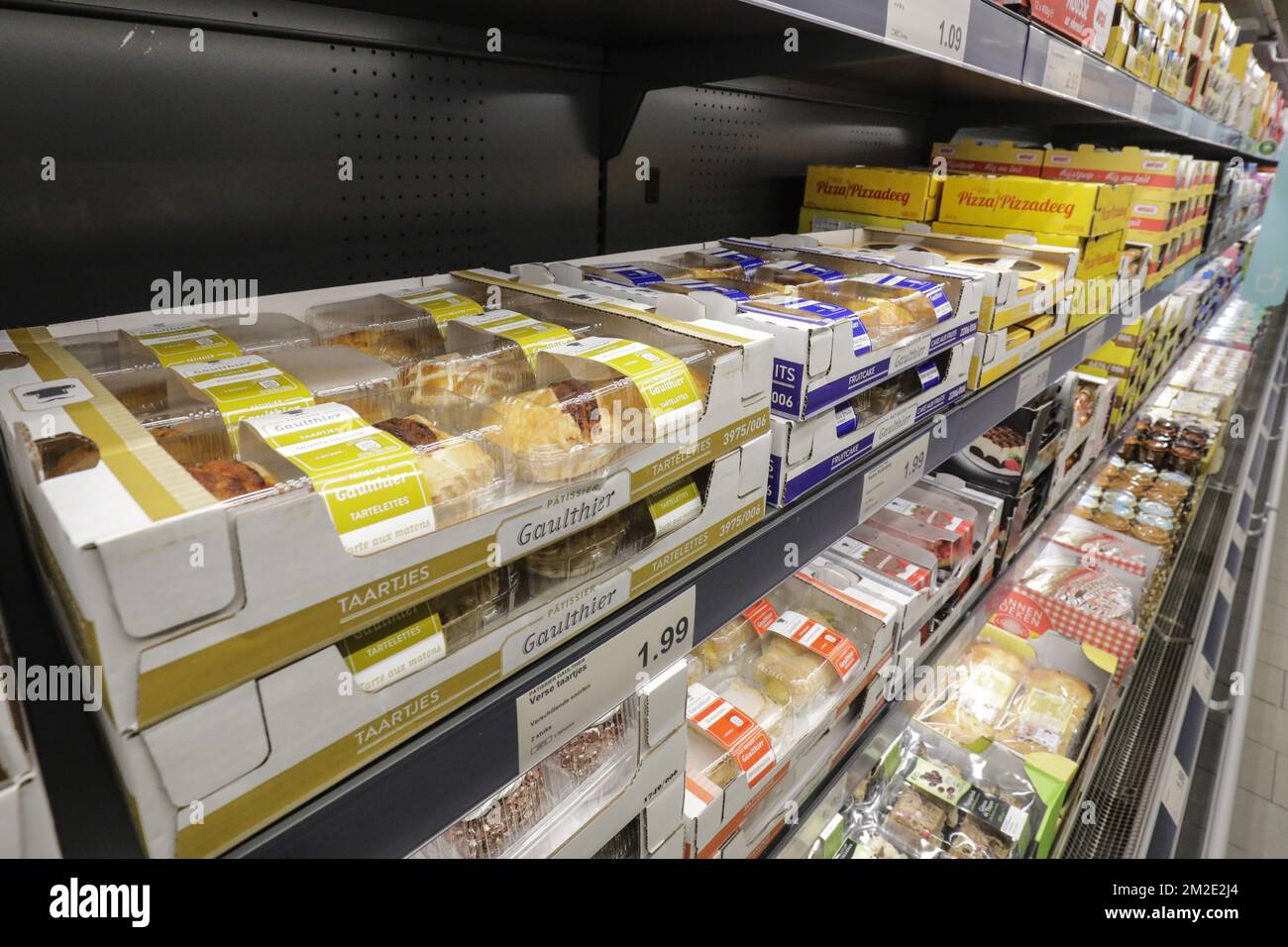 Illustration picture shows the new pilot store (pilootwinkel - Magasin ...