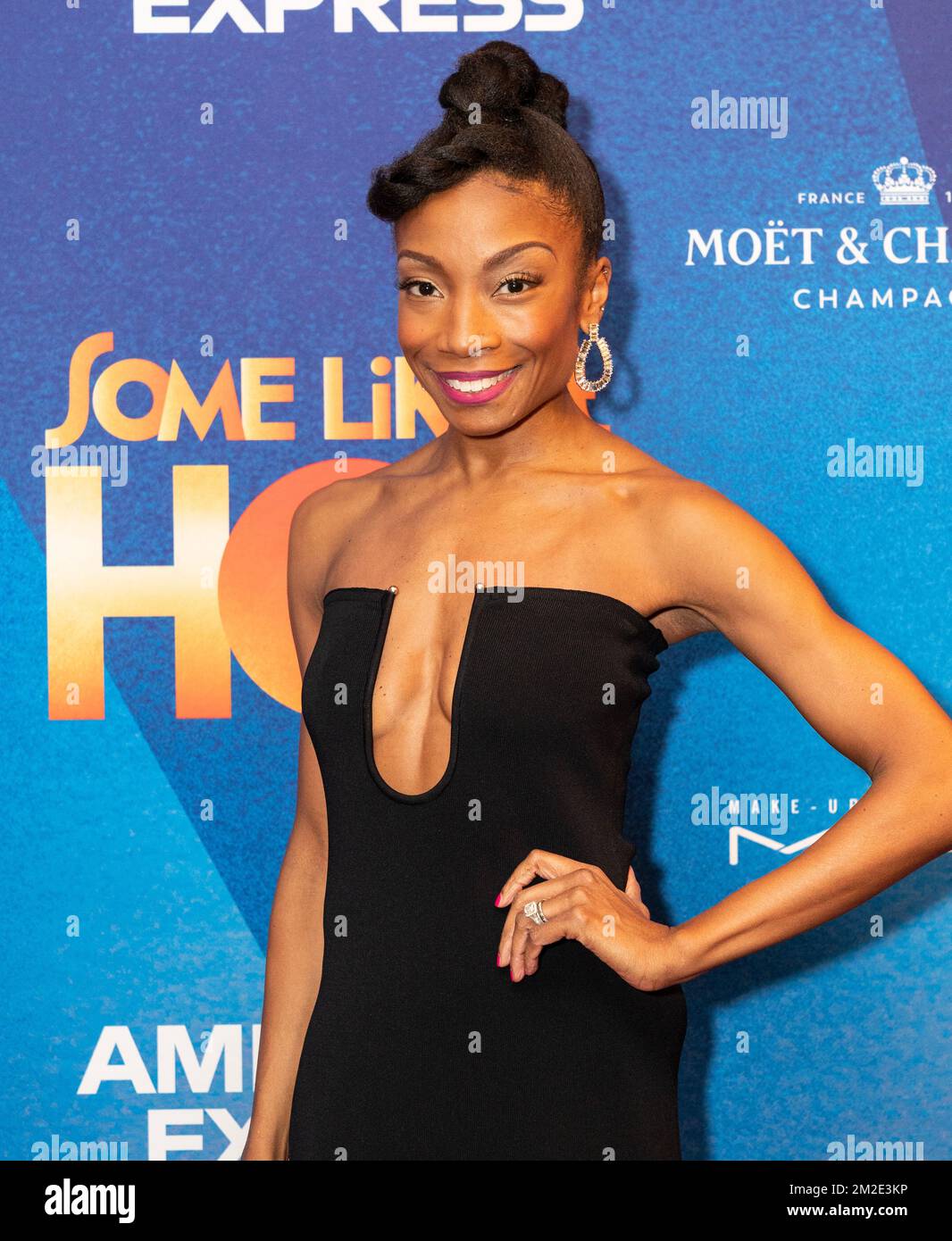 Amber Owens attends opening night for Some Like It Hot on Broadway at ...