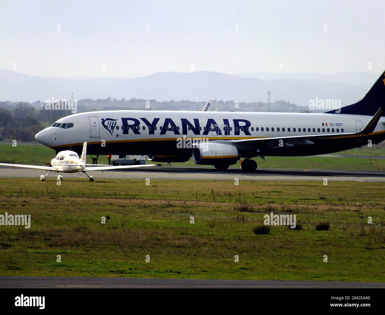 Aircraft | Avion de ligne Ryanair 08/04/2018 Stock Photo - Alamy