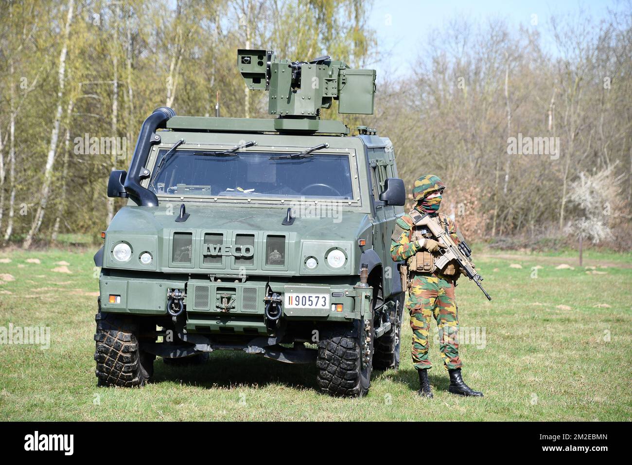 Target acquisition hi-res stock photography and images - Alamy