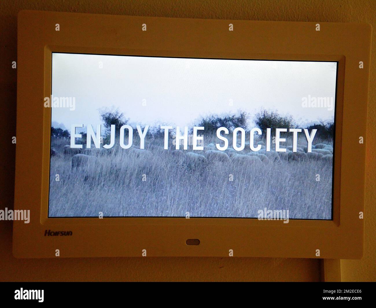 TV message modern art muséum of Sofia | Message TV musée d'art moderne ...