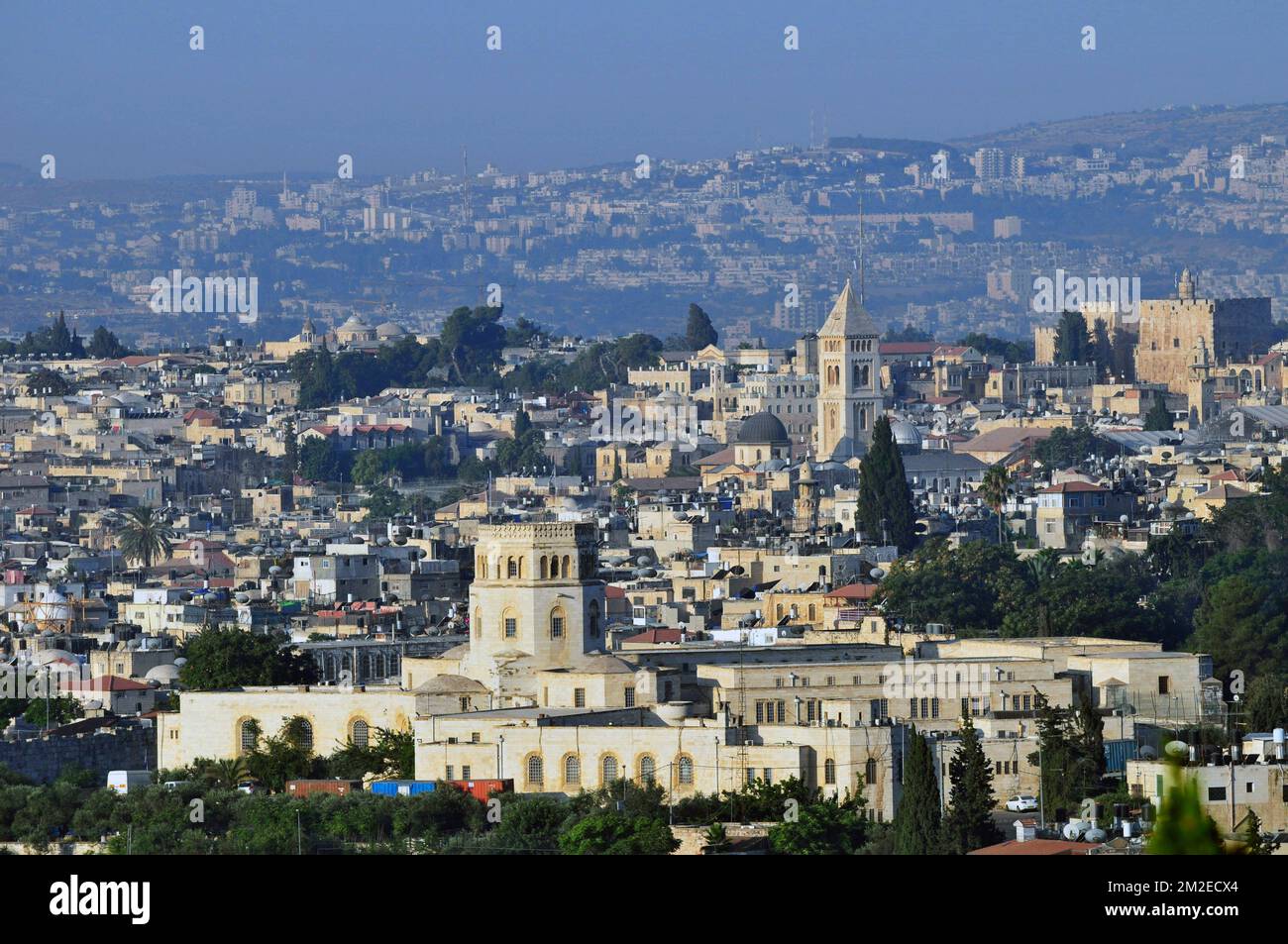 A view of the Rockefeller Archaeological Museum with the Old City of ...