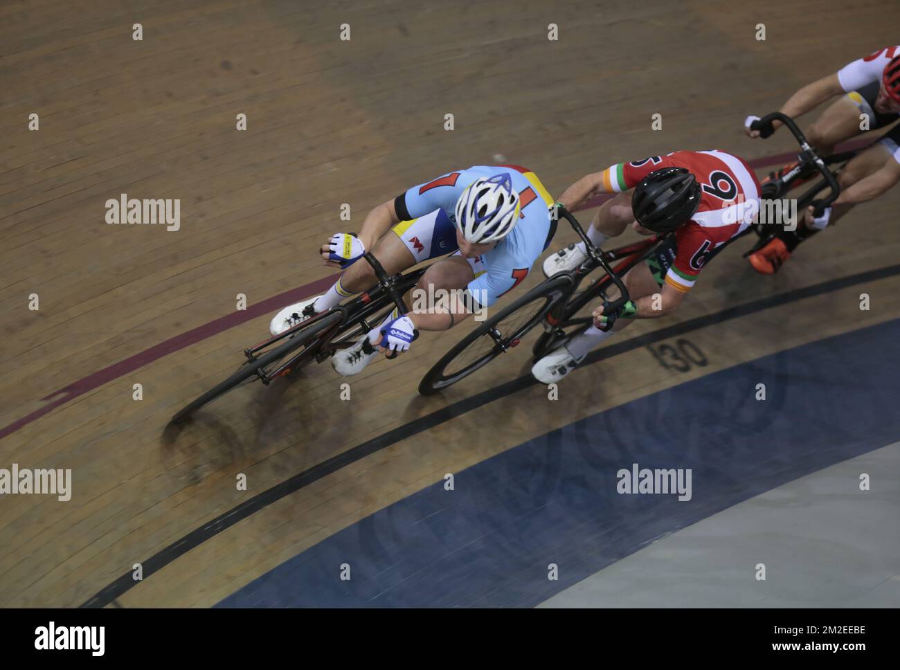 Belgian cyclist Moreno de Pauw leads the pack during their Madison race ...