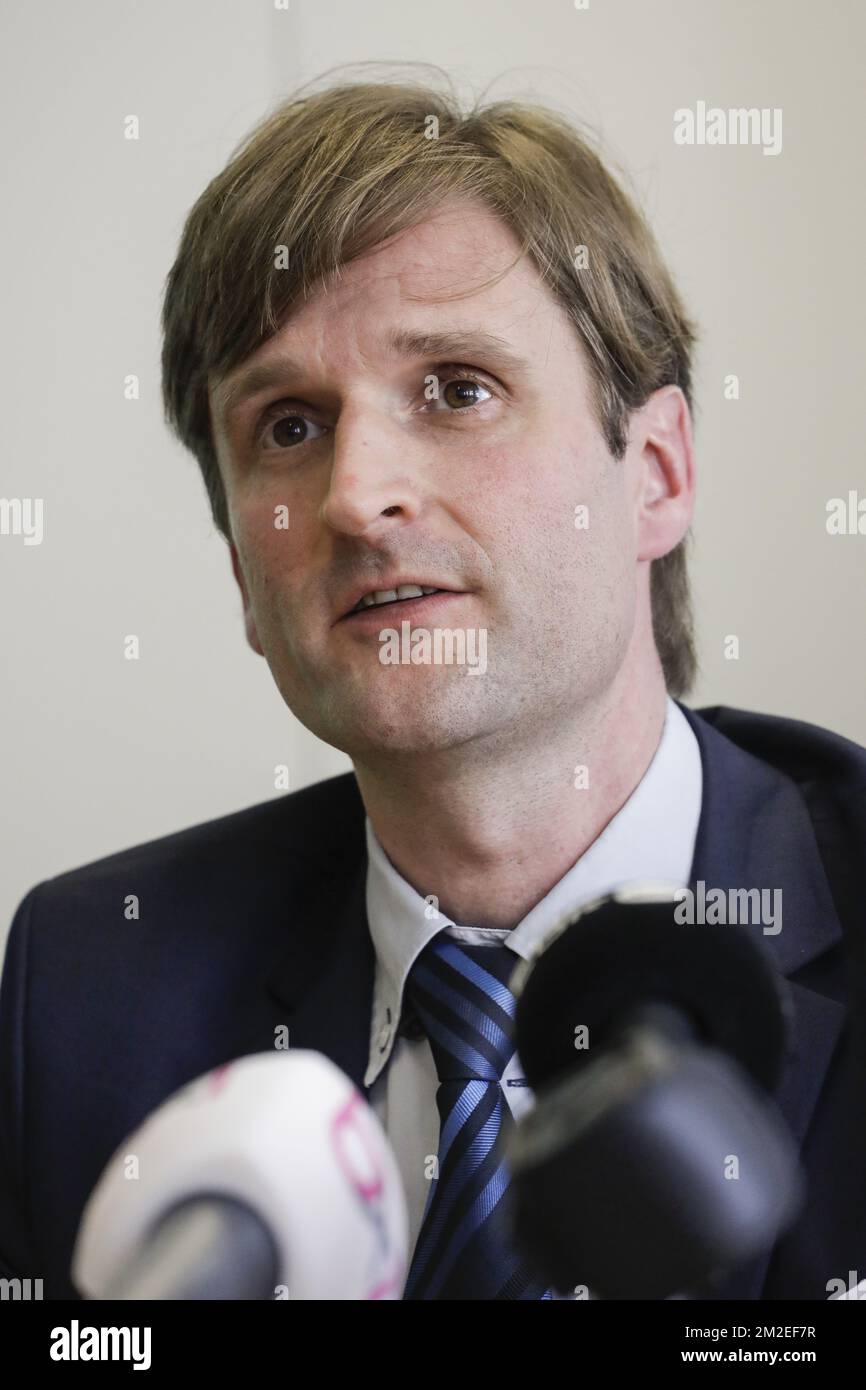 Passenger name record hi-res stock photography and images - Alamy