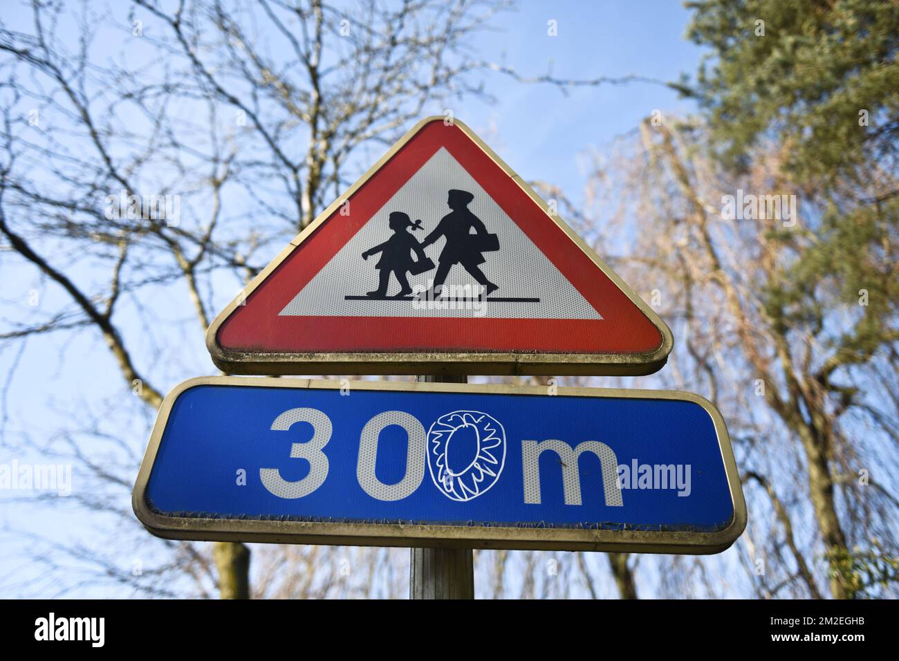 Road sign | Signaux routier 17/04/2016 Stock Photo - Alamy