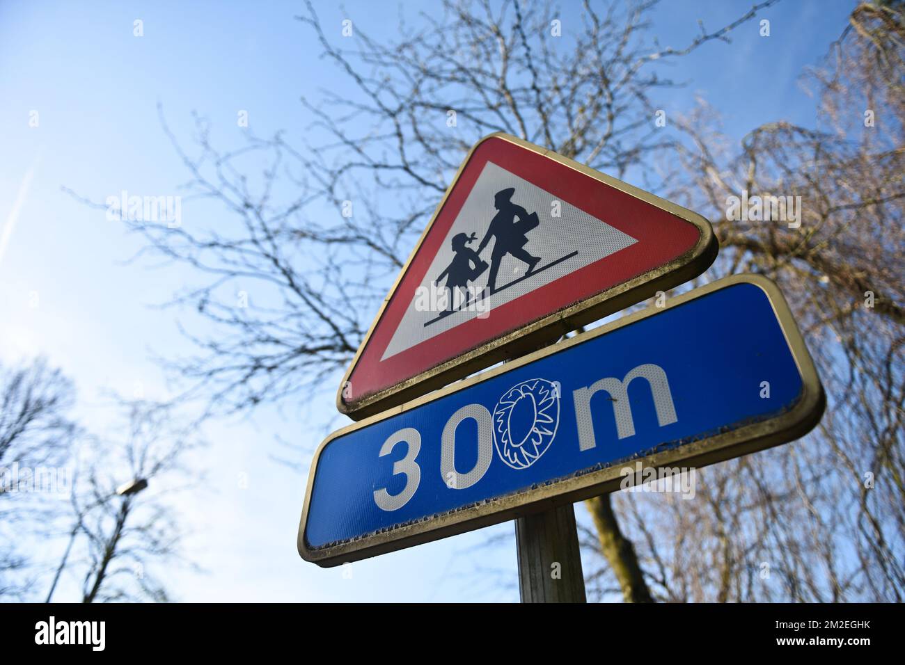 Road sign | Signaux routier 17/04/2016 Stock Photo - Alamy