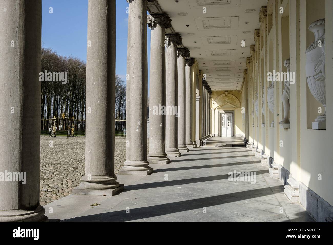 Neo-classic castle of Seneffe and its english garden | Le chateau neo ...