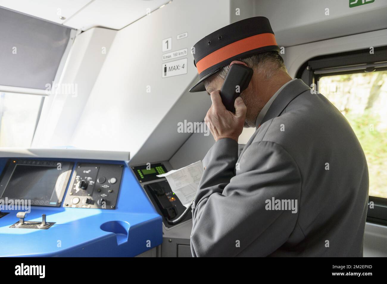 Belgian Railway train between Dinant and Brussels | SNCB train entre ...