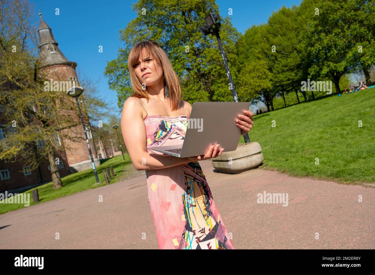 Ordinateur humain hi-res stock photography and images - Alamy