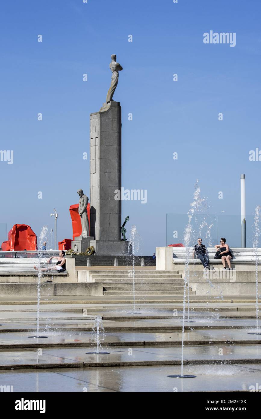 Monument aux marins hi-res stock photography and images - Alamy Monument aux marins hi-res stock photography and images - Alamy