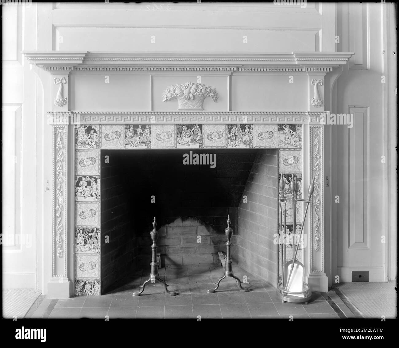 Danvers, Collins Street, interior detail, mantel, chamber, Robert 'King ...