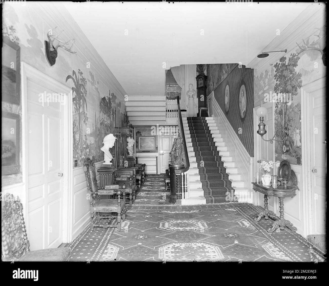 Danvers, Collins Street, interior, hall, Robert 'King' Hooper house ...