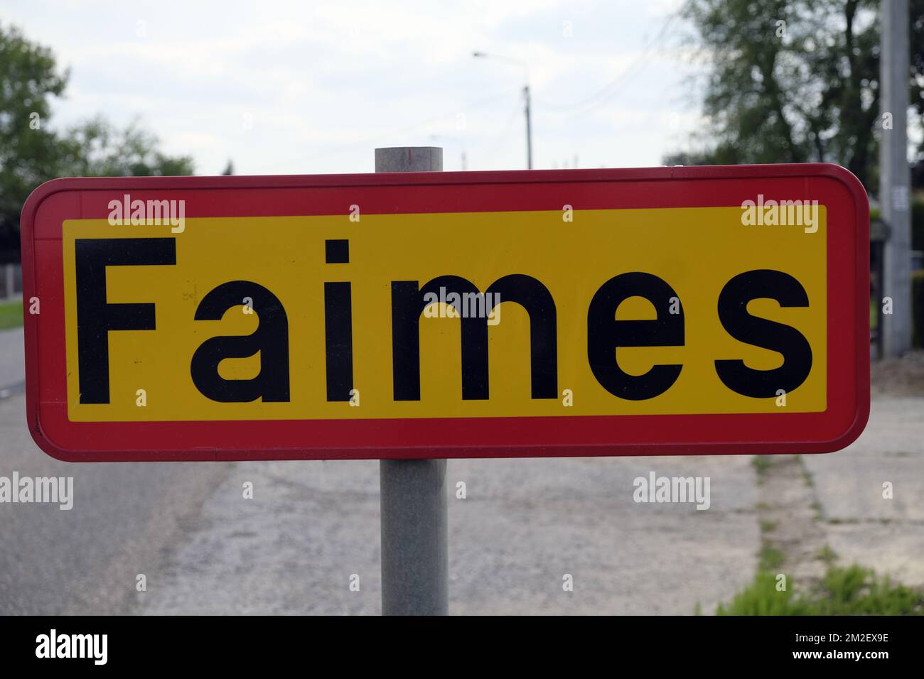 Illustration shows the name of the Faimes municipality on a road sign ...