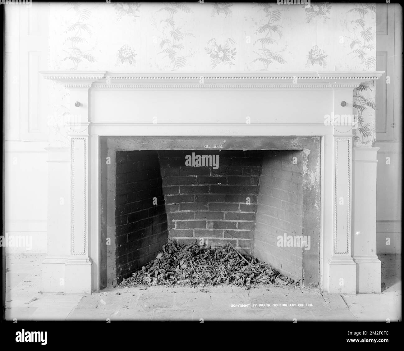 Danversport, 166 High Street, interior detail, parlor mantel, Samuel ...