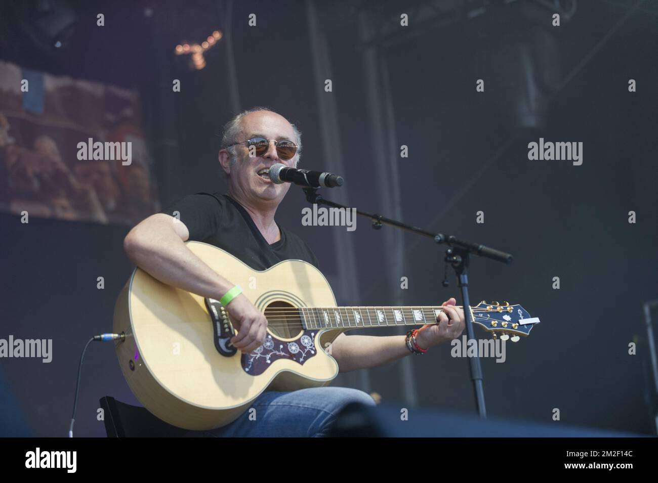 Alec Mansion at the Inc'Rock Festival | Alec Mansion à l'Inc'Rock ...