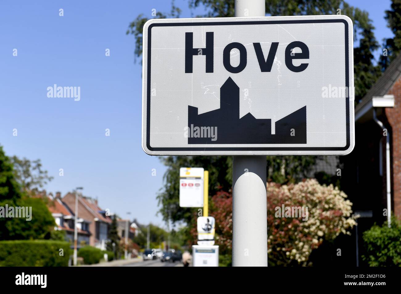 Illustration shows the name of the Hove municipality on a road sign ...