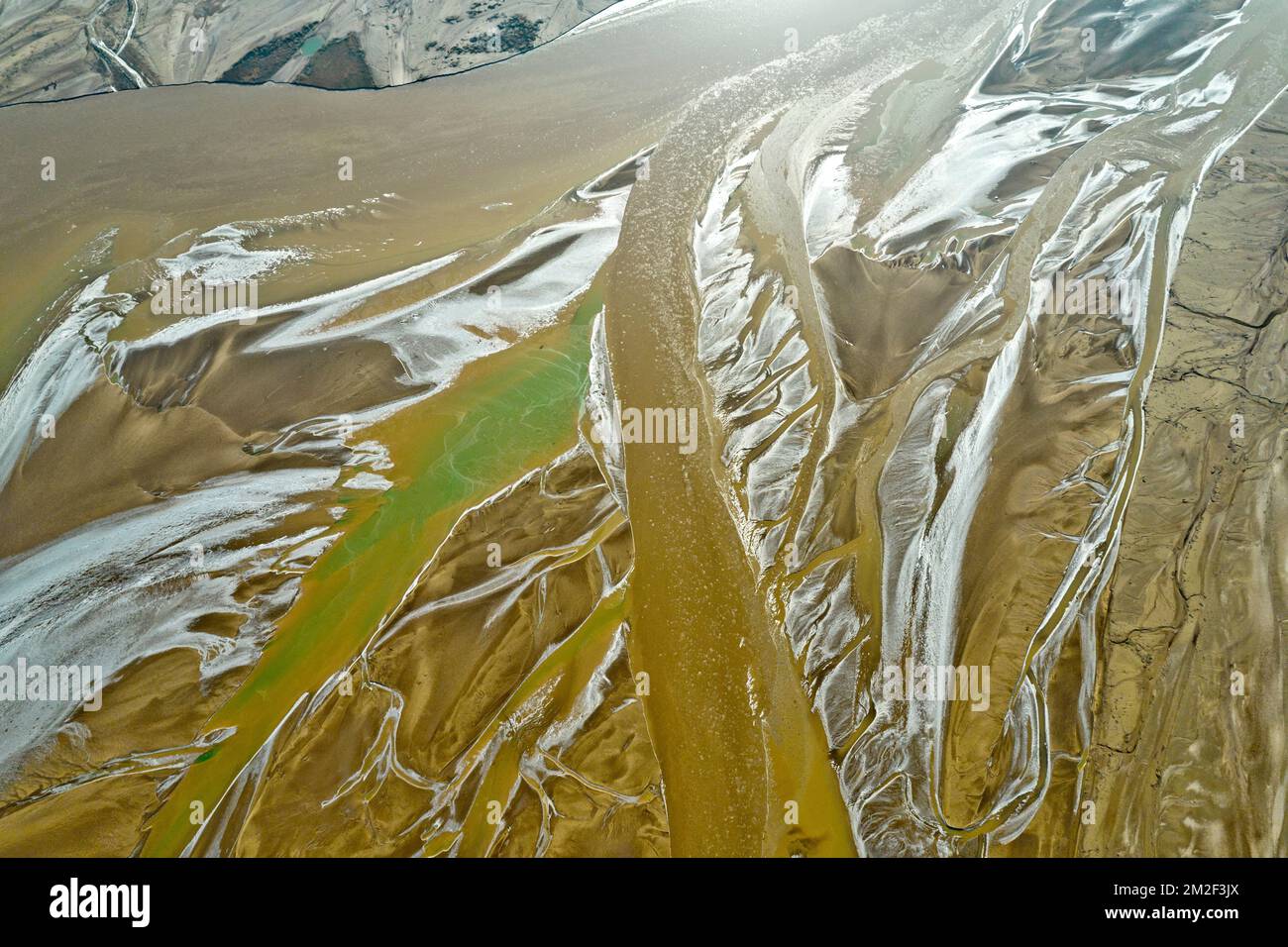 YUNCHENG, CHINA - DECEMBER 14, 2022 - An aerial photo shows the frozen ...