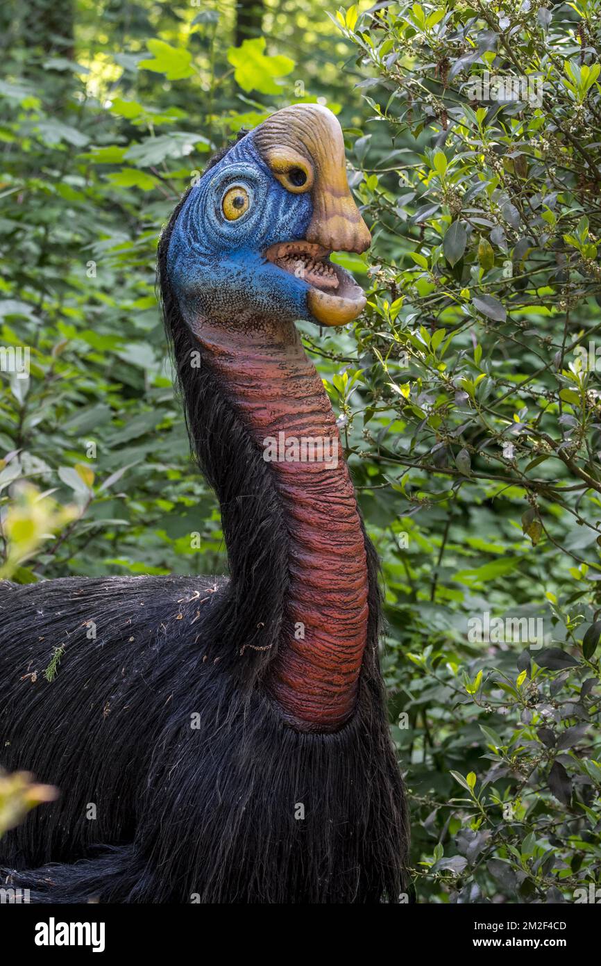 Realistic lifesize replica of Citipati, oviraptorid theropod dinosaur ...