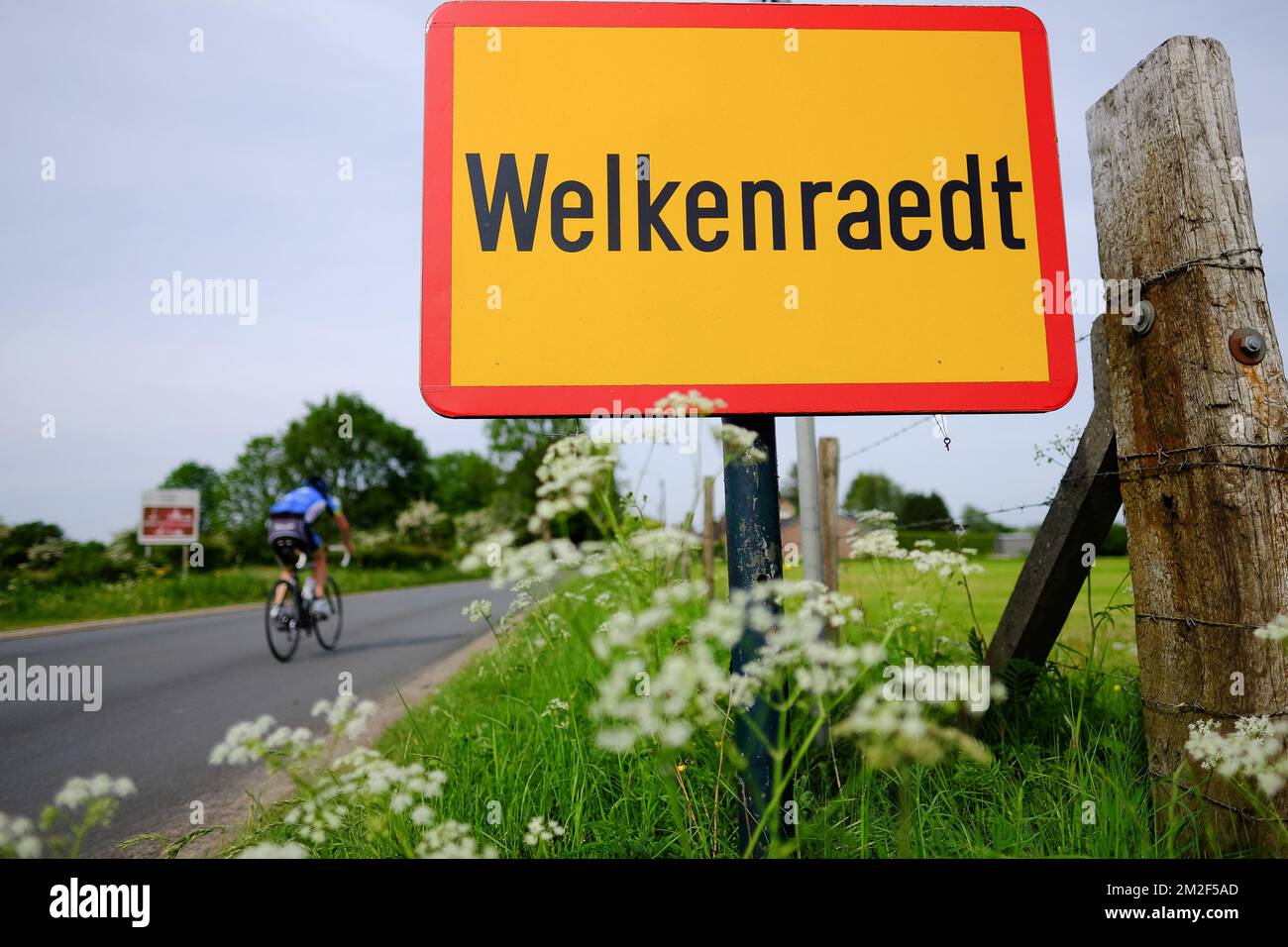 Illustration shows the name of the Welkenraedt municipality on a road ...