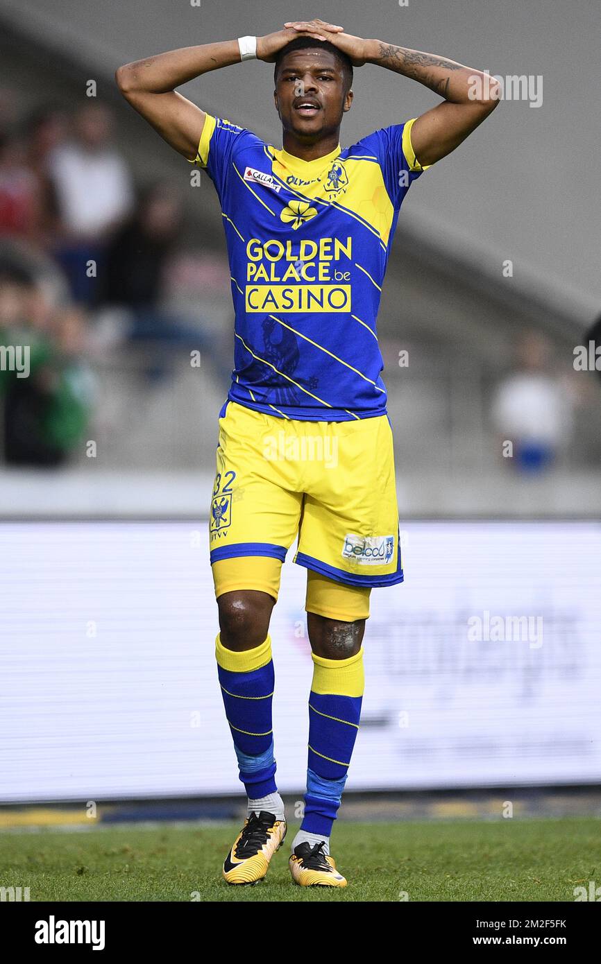 Akpom hi-res stock photography and images - Alamy