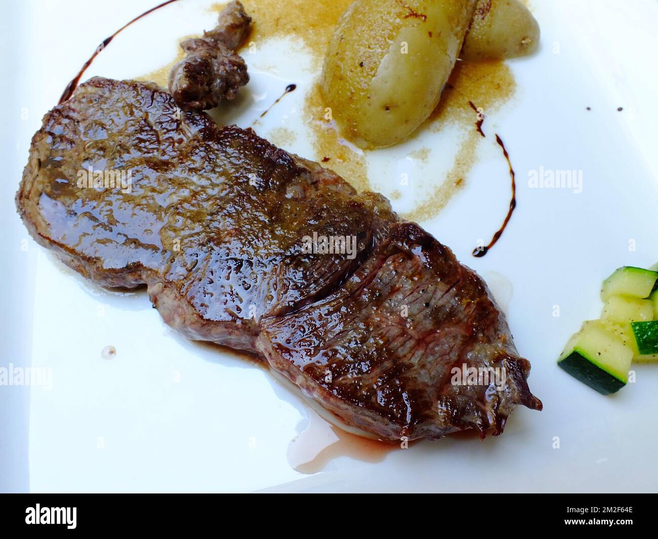 Food | Alimentation plat viande et légumes 13/05/2018 Stock Photo - Alamy